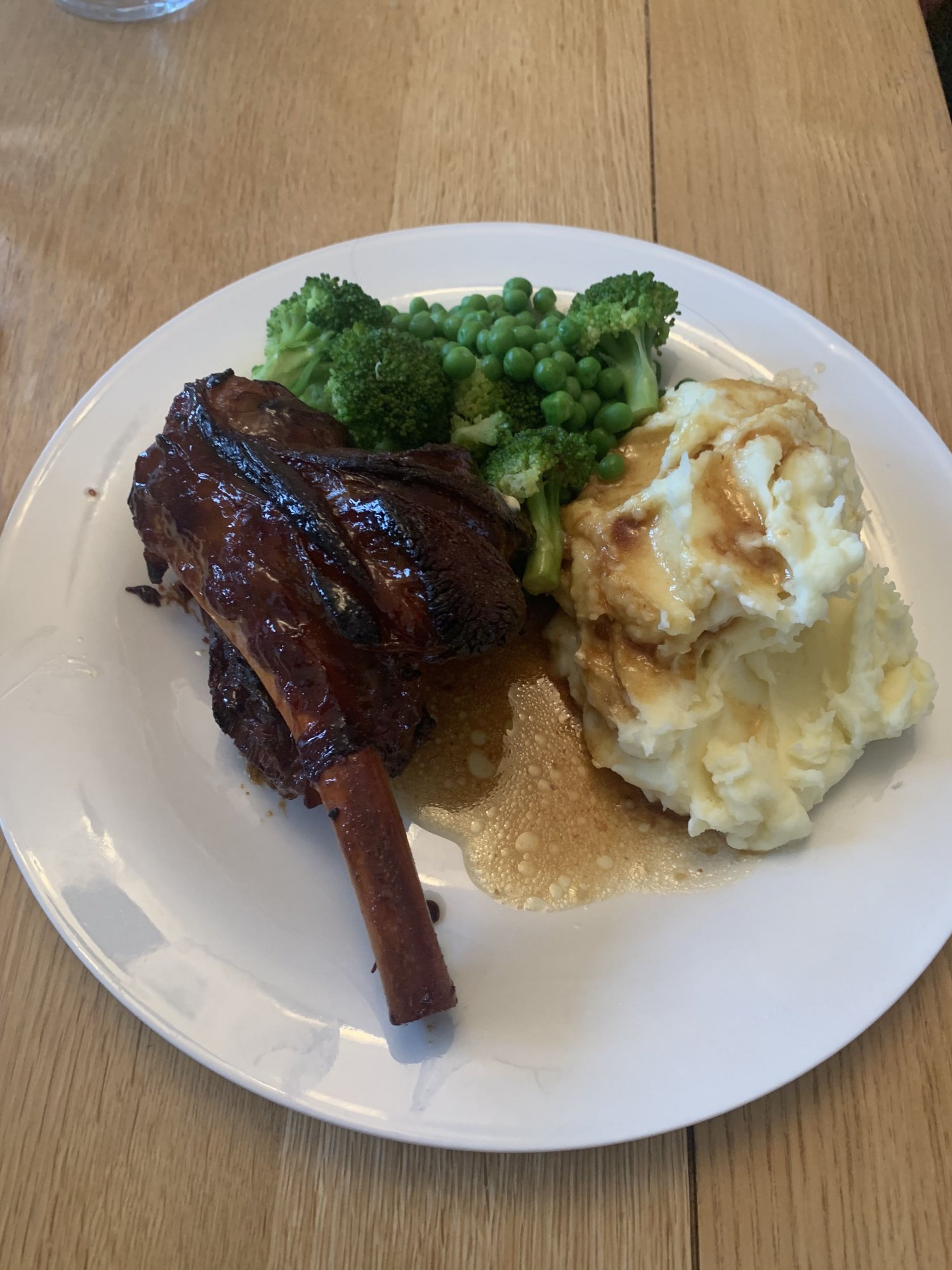 Glazed lamb shanks with creamy mash